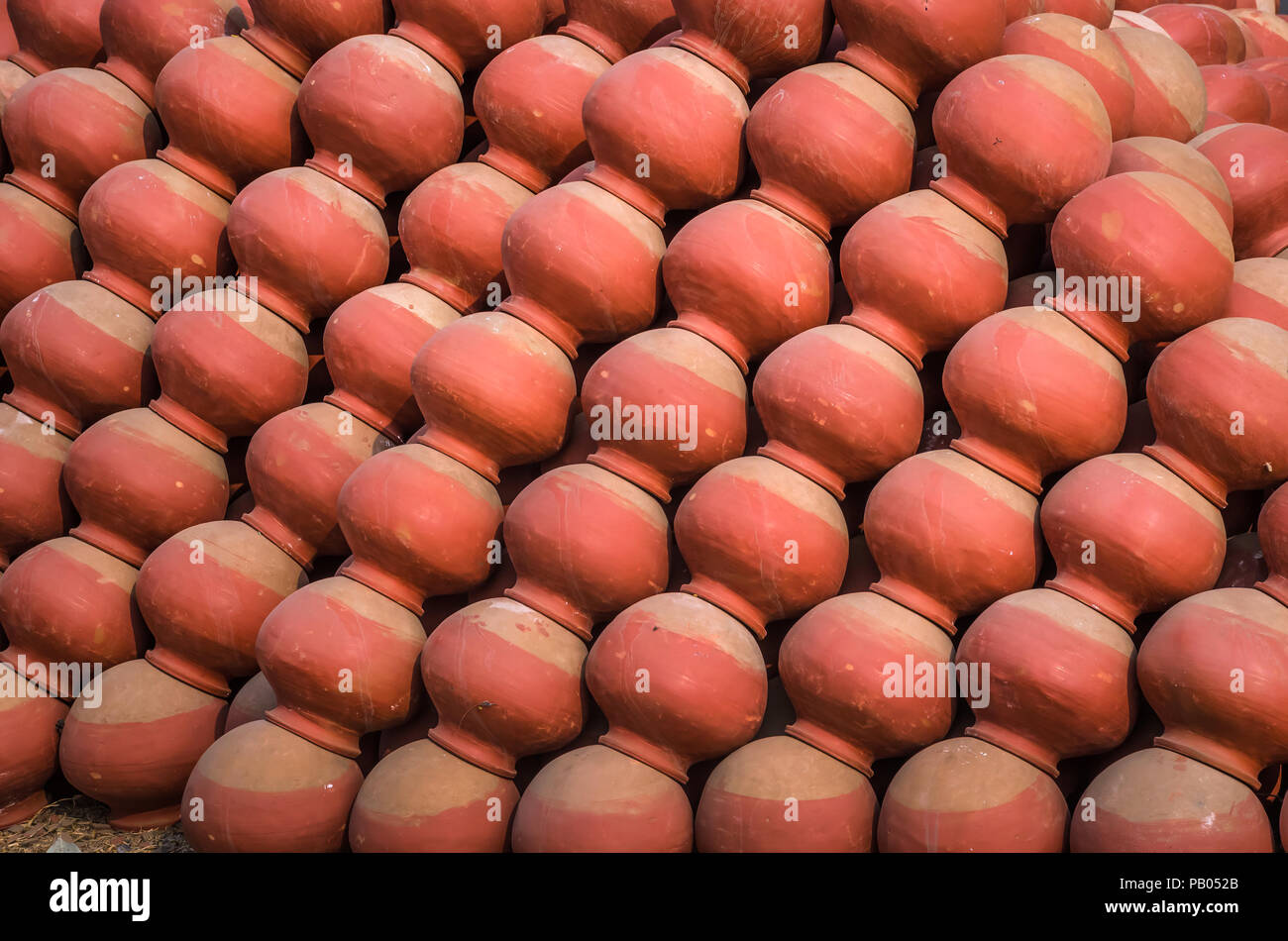 Matka clay pot hi-res stock photography and images - Alamy