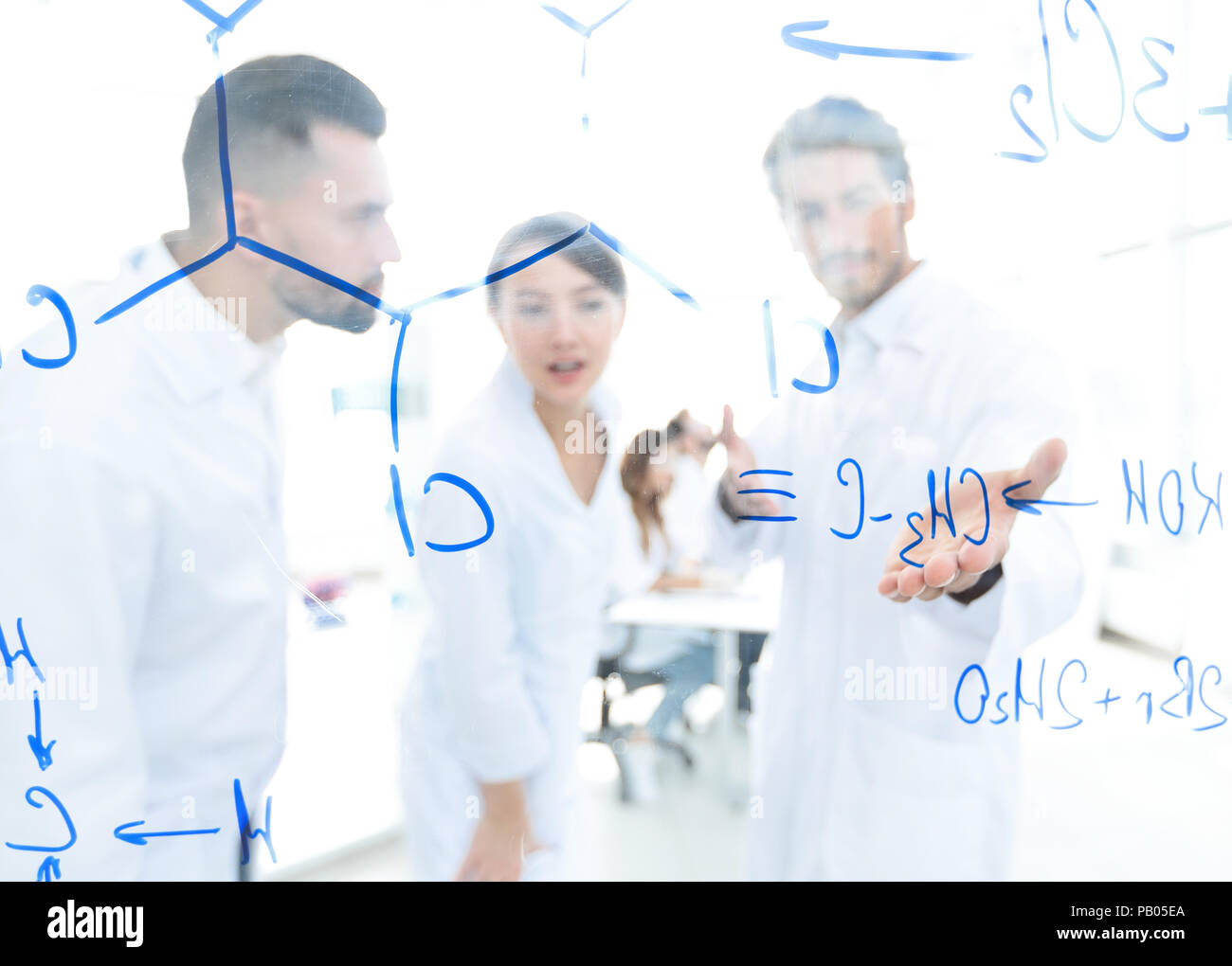 Physicians discussion hi-res stock photography and images - Alamy