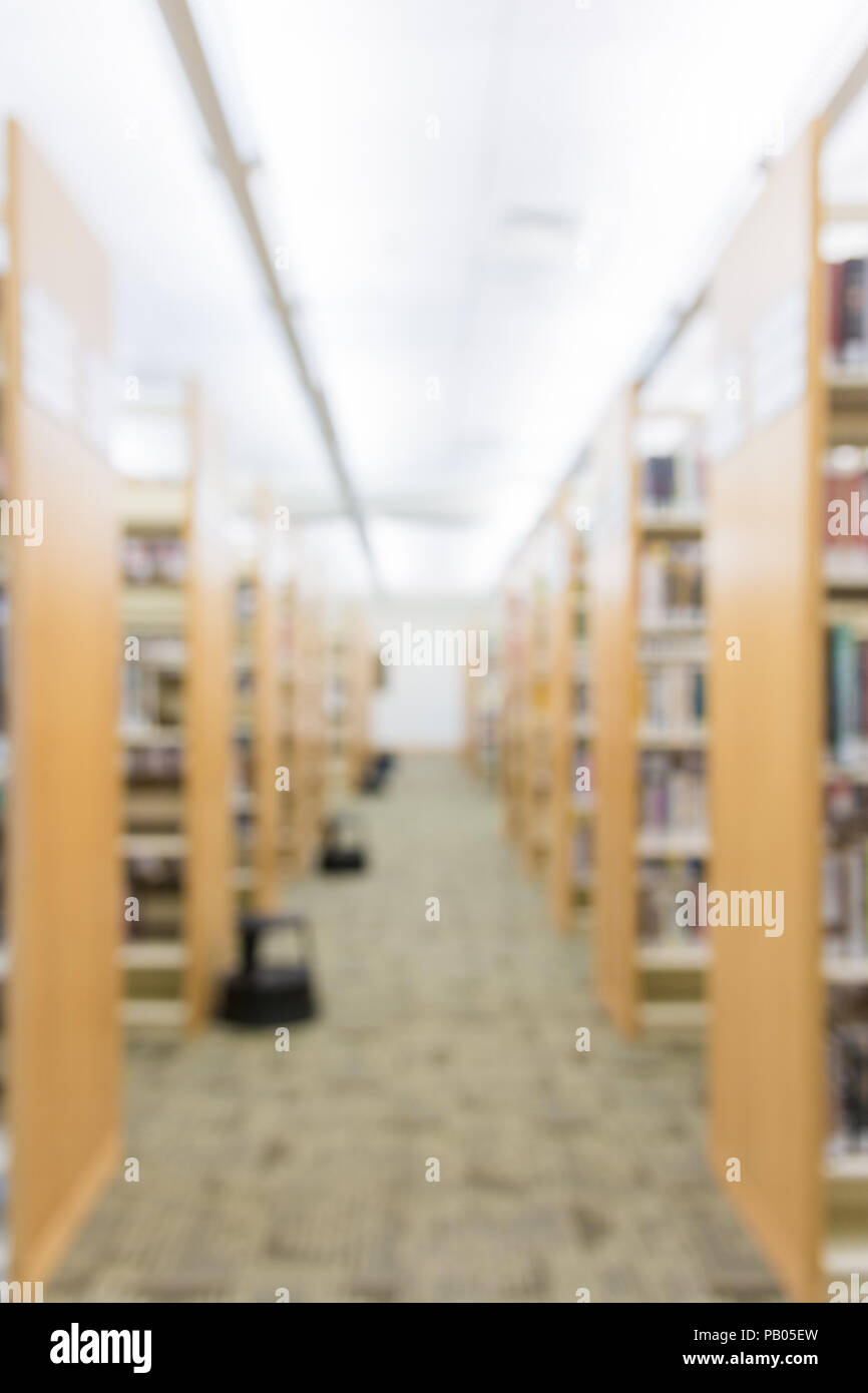 Tall bookshelves hi-res stock photography and images - Alamy