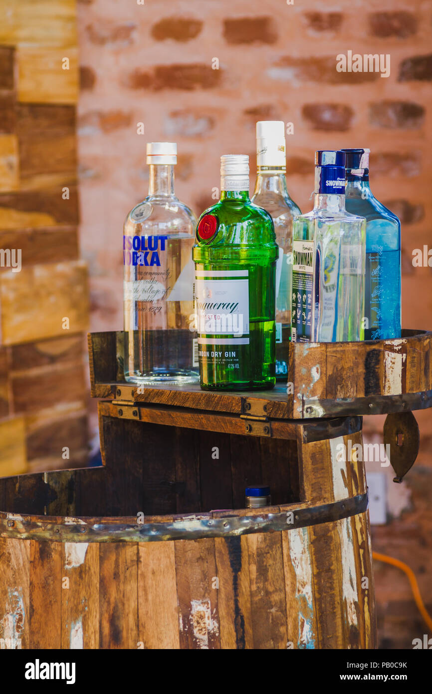 Whisky bottles in a line hi-res stock photography and images - Alamy