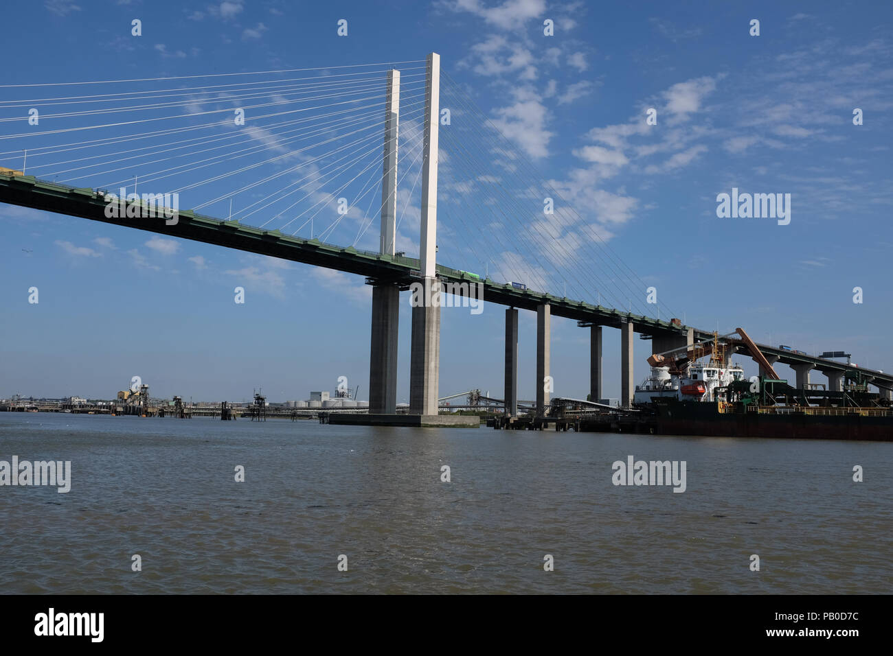 Qe2 Queen Elizabeth Ii Bridge