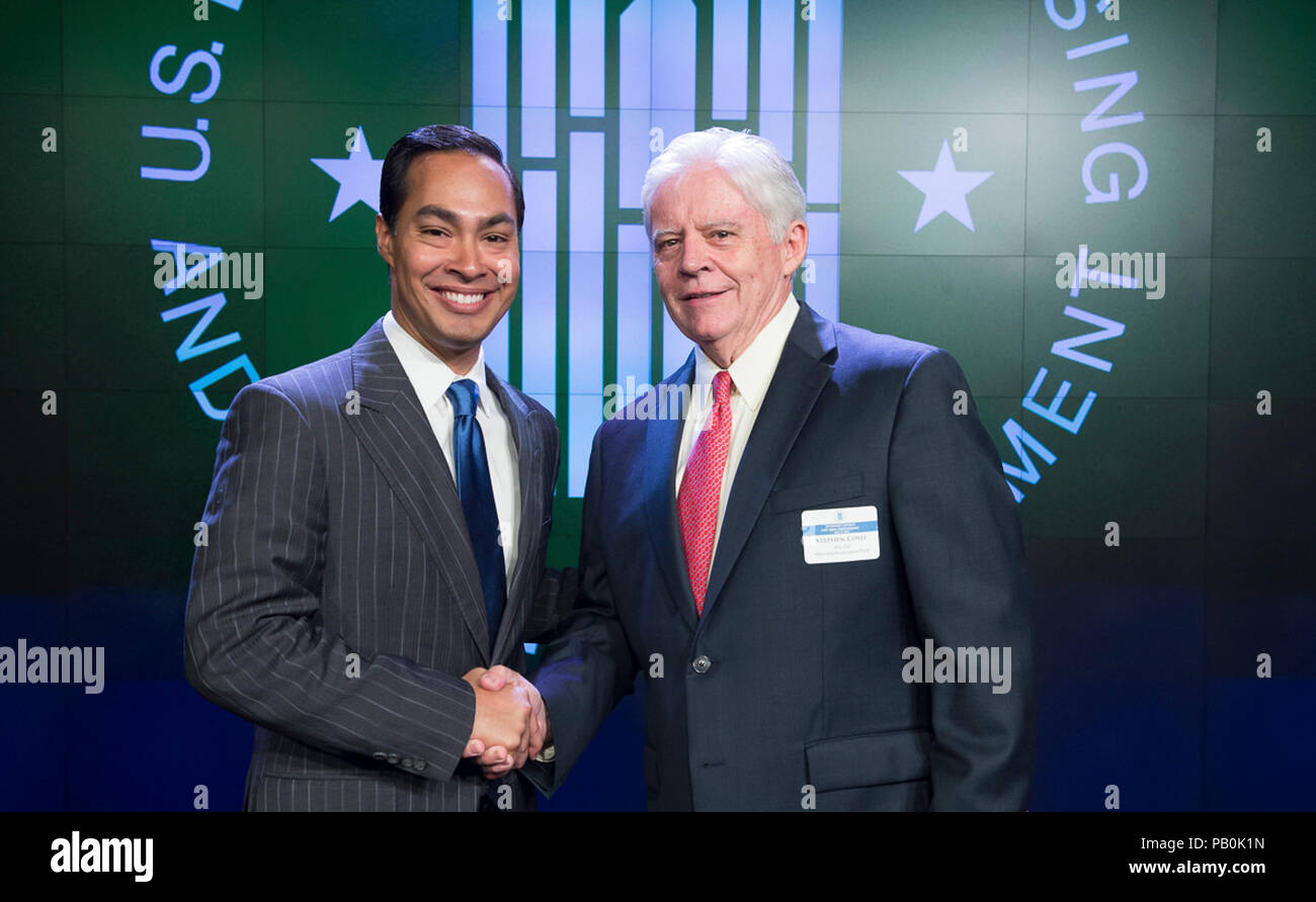 A Year Of Progress Stock Photo - Alamy