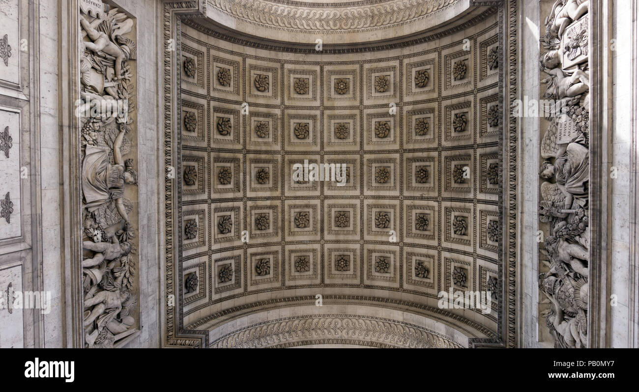 Inside the arc de triomphe hi-res stock photography and images - Alamy