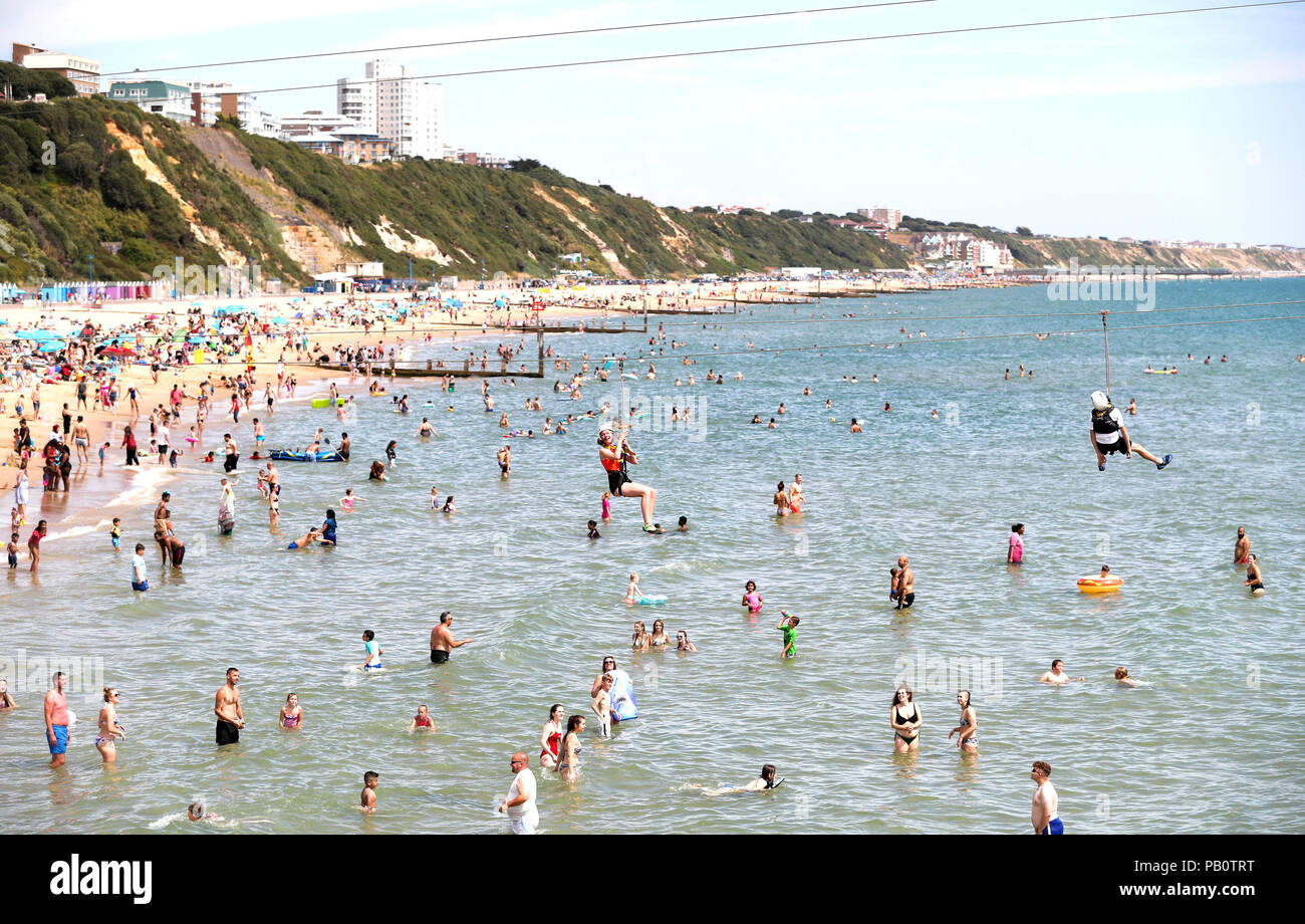 Heatwave uk beach bournemouth hi-res stock photography and images - Alamy