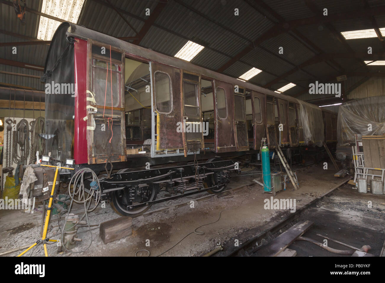 British railways workshop hi-res stock photography and images - Alamy