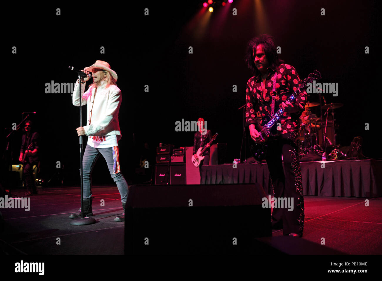 Robin duff hi-res stock photography and images - Alamy