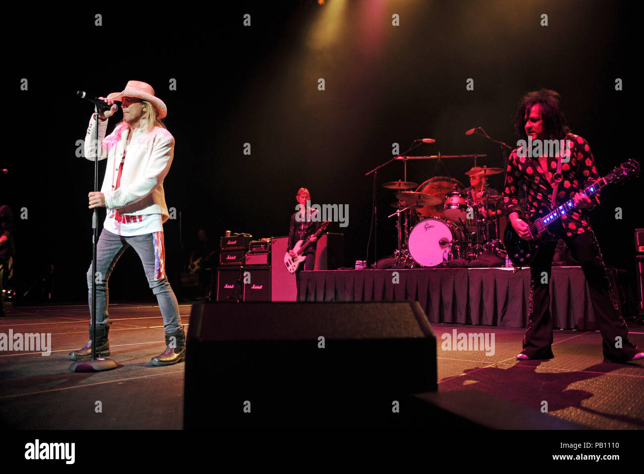 Robin duff hi-res stock photography and images - Alamy