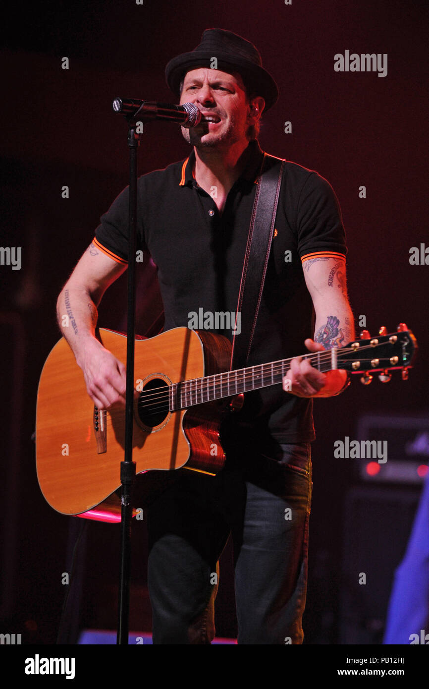 Robin Wilson Stock Photos & Robin Wilson Stock Images - Alamy