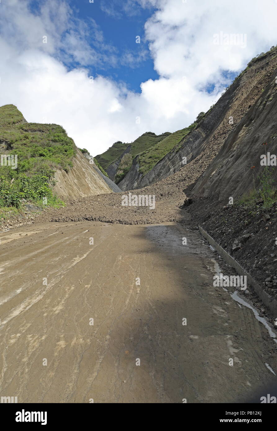 Blocking the roads hi-res stock photography and images - Alamy