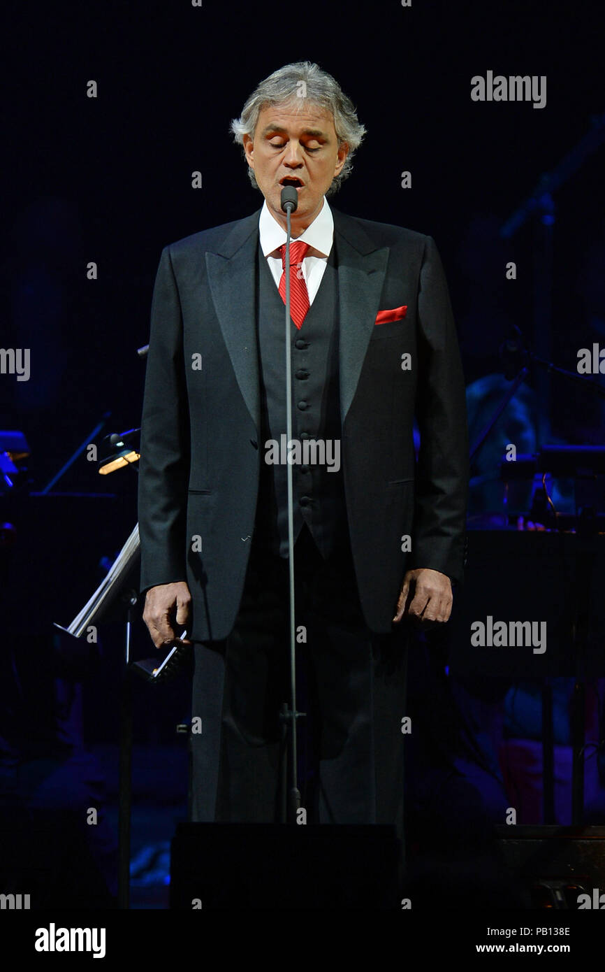 HOLLYWOOD, FL - FEBRUARY 12: Andrea Bocelli performs at Hard Rock Live ...