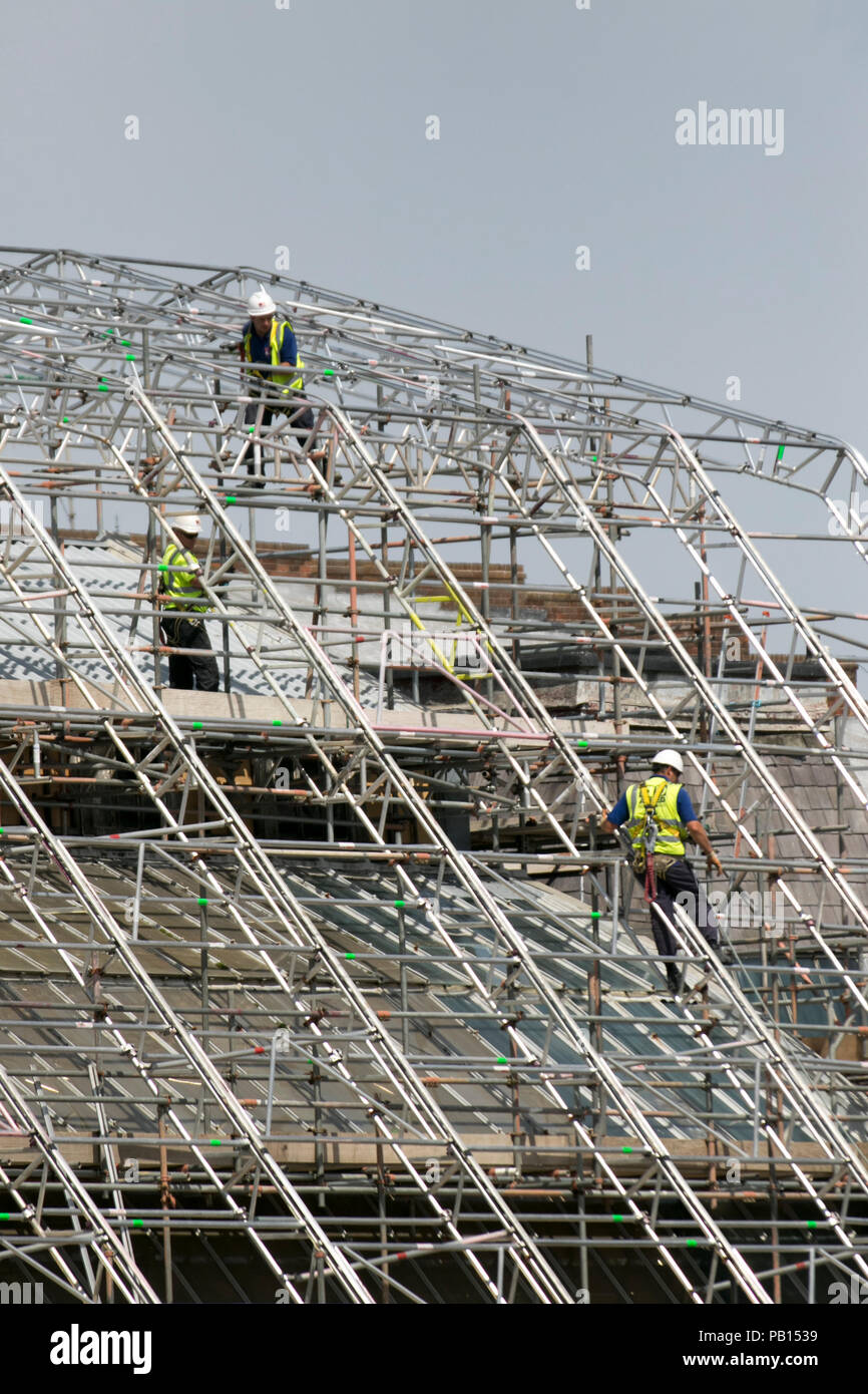 Roof repairs extension, Aluminium Scaffolding Frame. Structural ...