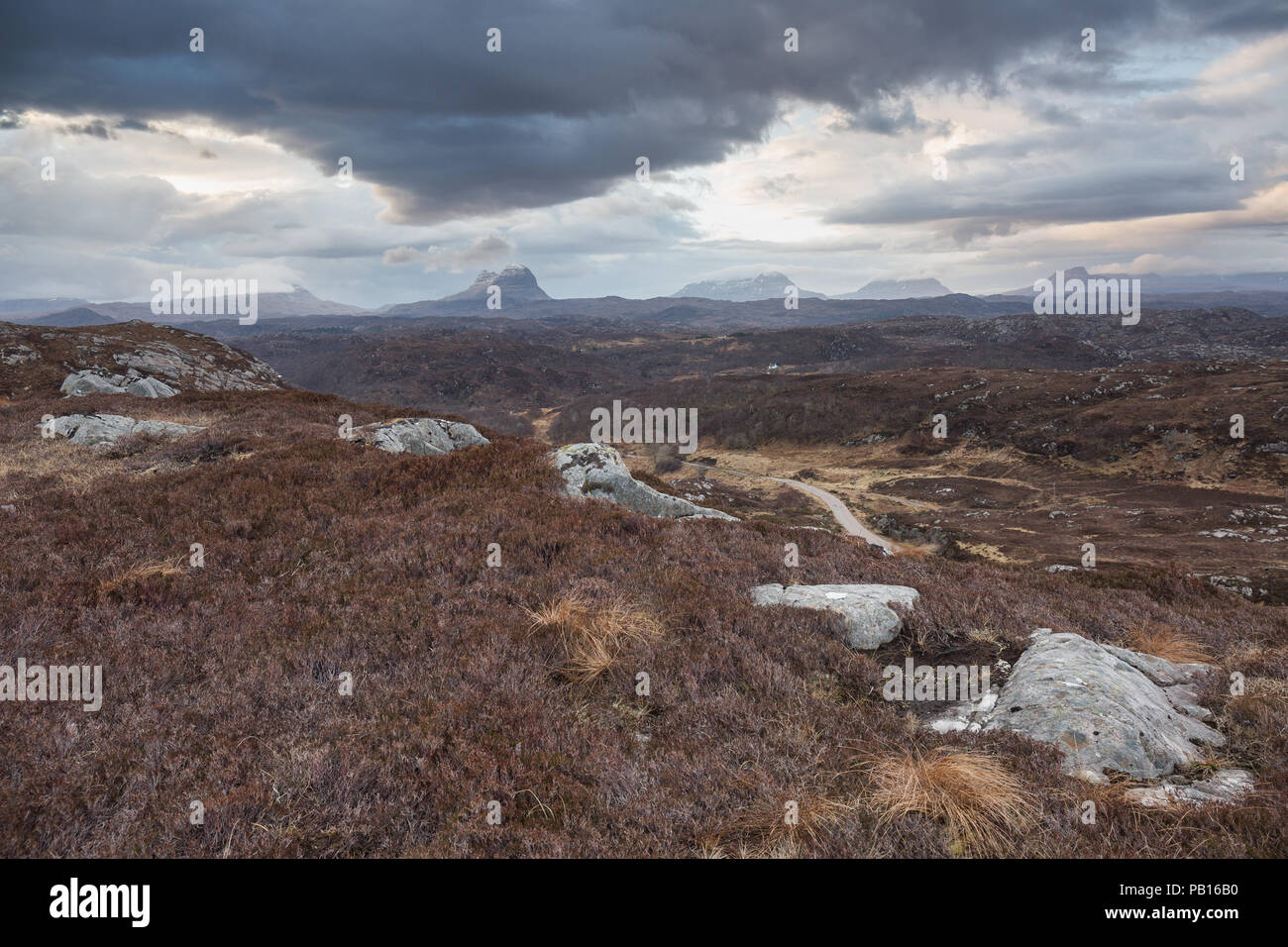Assynt peaks hi-res stock photography and images - Alamy
