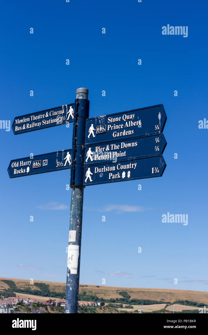 Promenade at swanage hi-res stock photography and images - Alamy