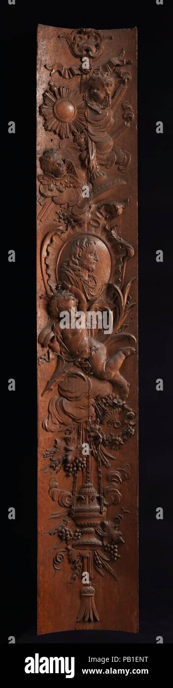 Carved date panel hi-res stock photography and images - Alamy