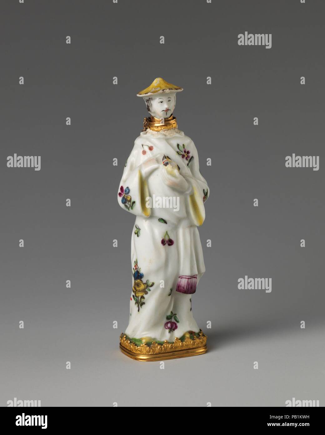 British museum chinese ceramics hi-res stock photography and images - Alamy