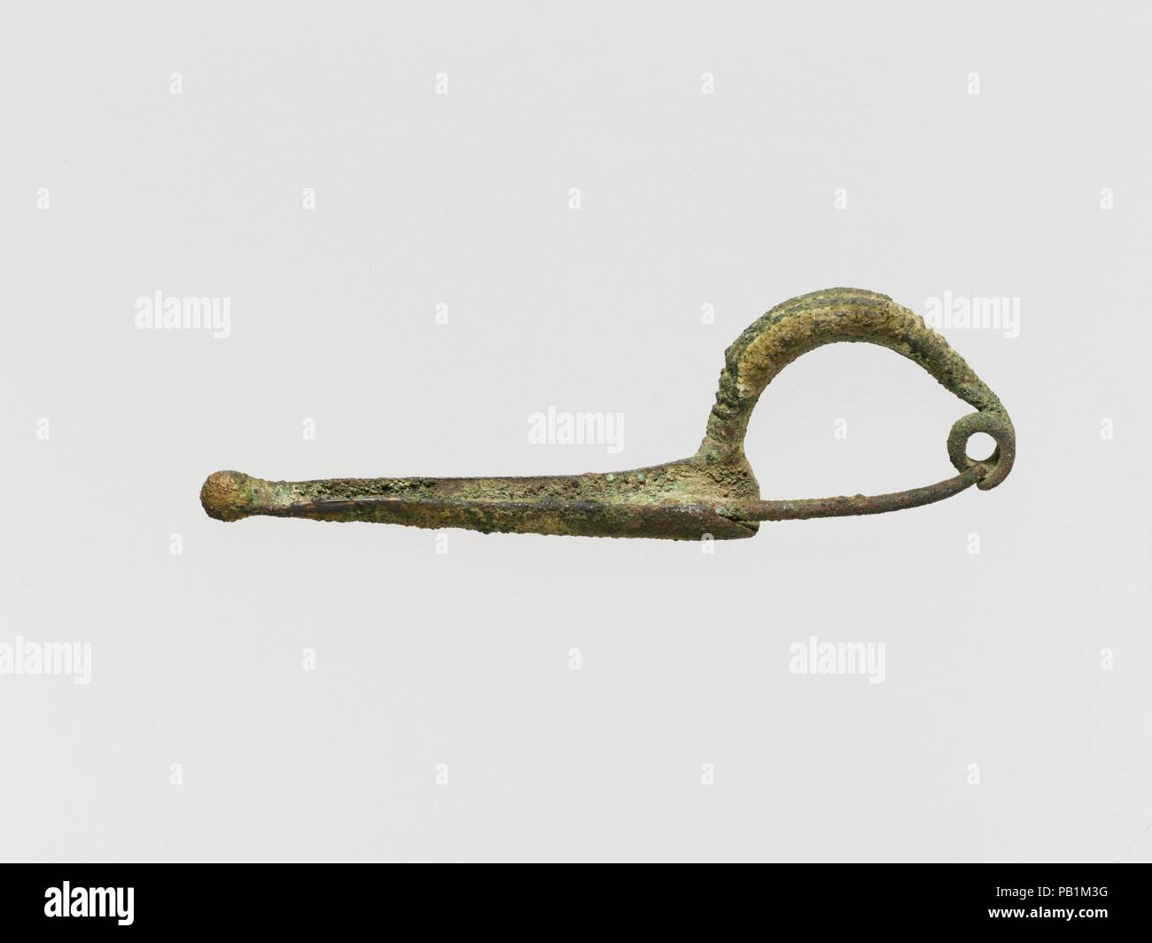Bronze bow type fibula hi-res stock photography and images - Alamy