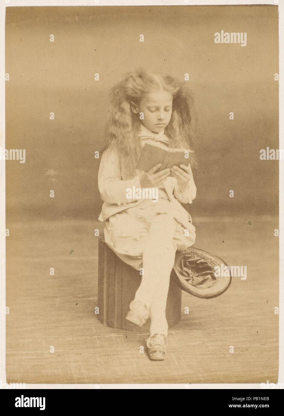 Le liseur. Artist: Pierre-Louis Pierson (French, 1822-1913). Dimensions ...