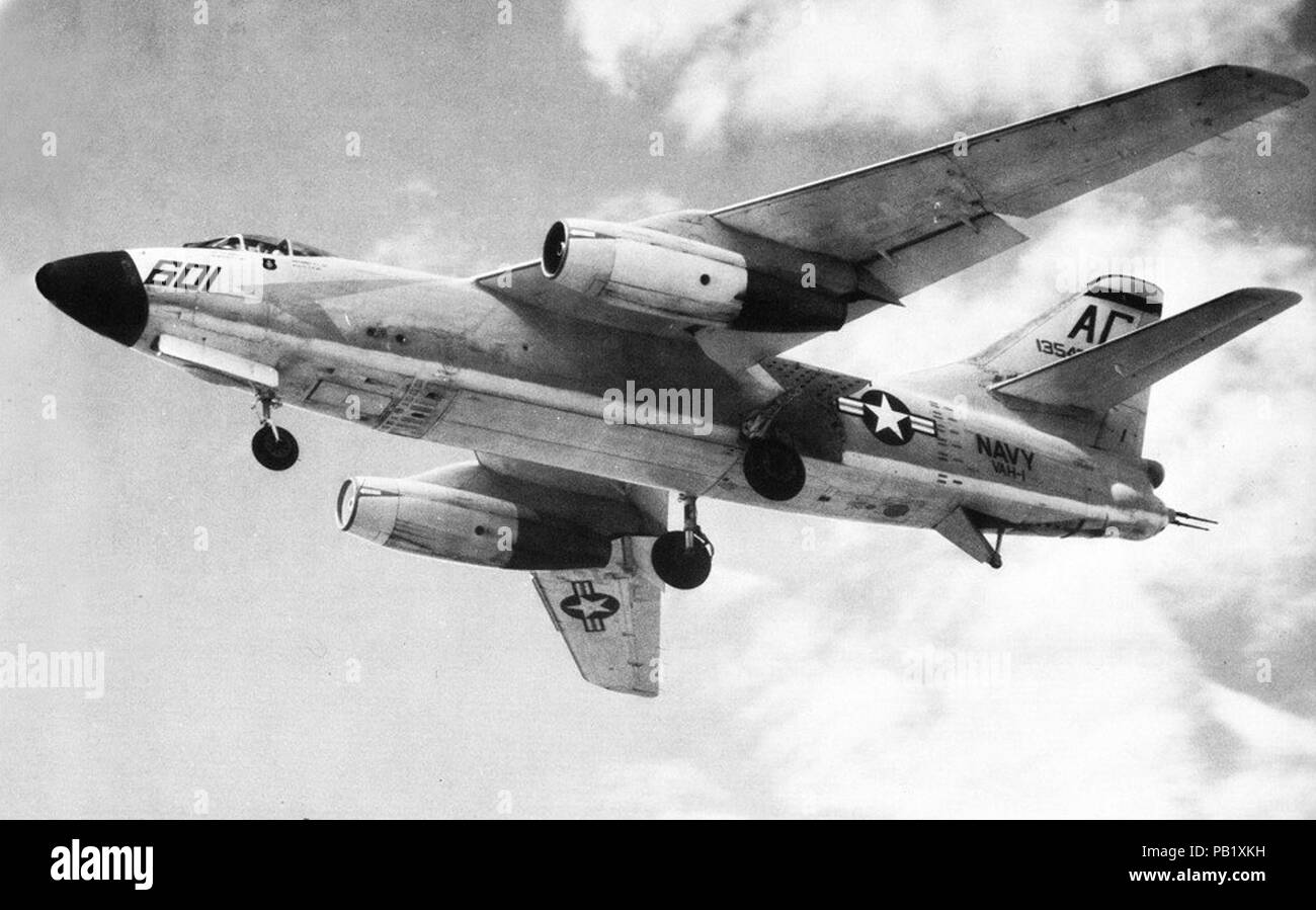 A3D-2 Skywarrior of VAH-1 in flight 1959 Stock Photo - Alamy