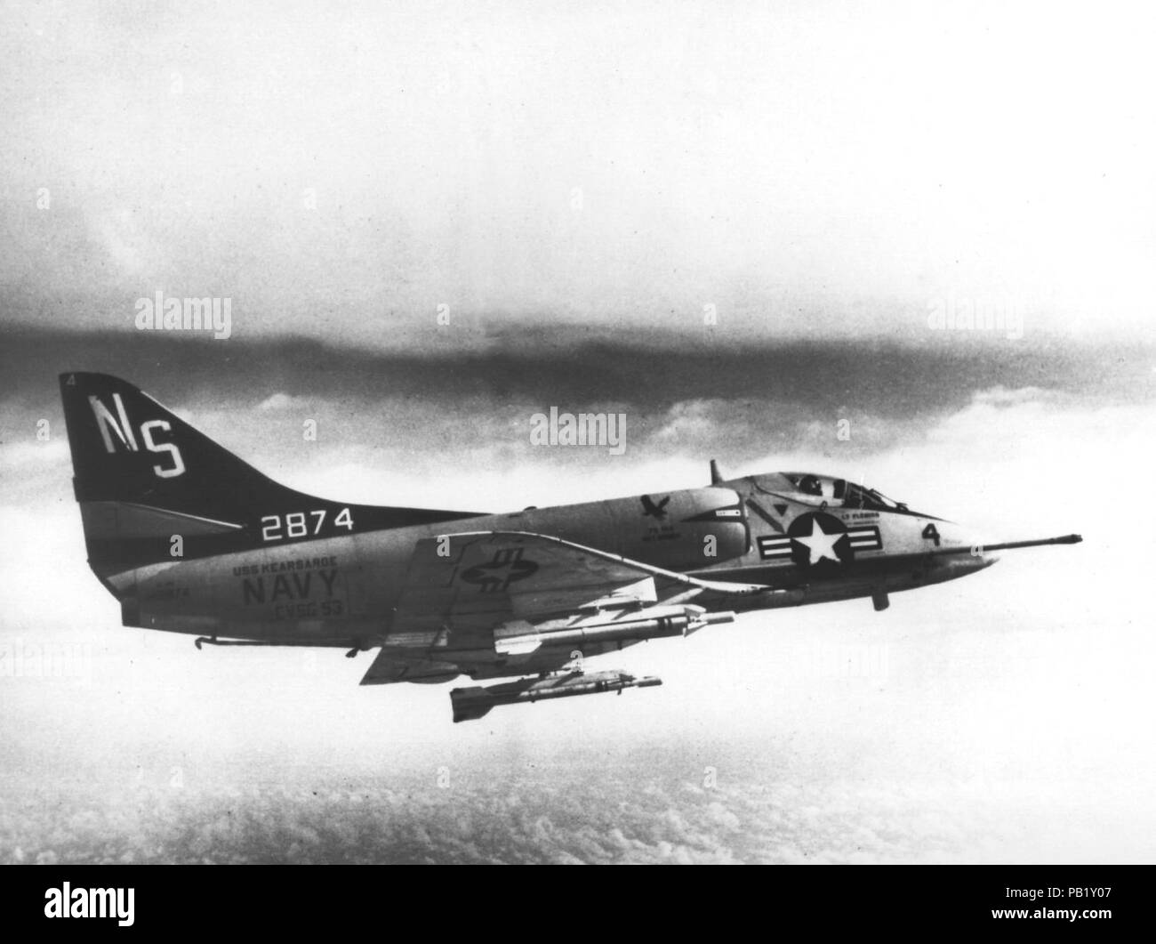 A-4B Skyhawk of VA-153 Det.R in flight 1964 Stock Photo - Alamy