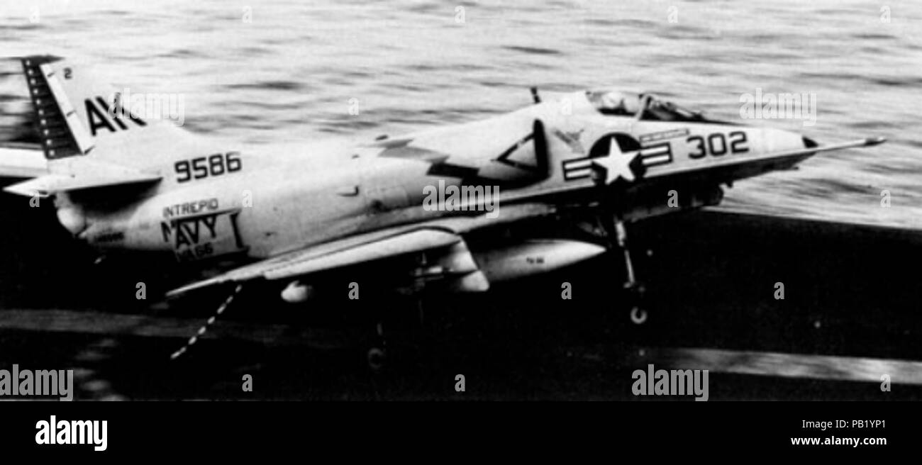 A-4C VA-66 landing on USS Intrepid (CVS-11) c1968 Stock Photo - Alamy