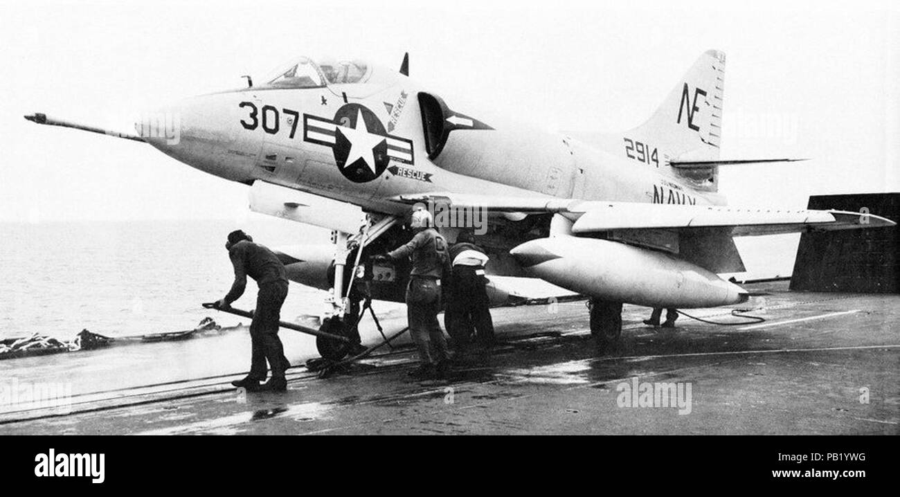 Uss midway cva 41 hi-res stock photography and images - Alamy