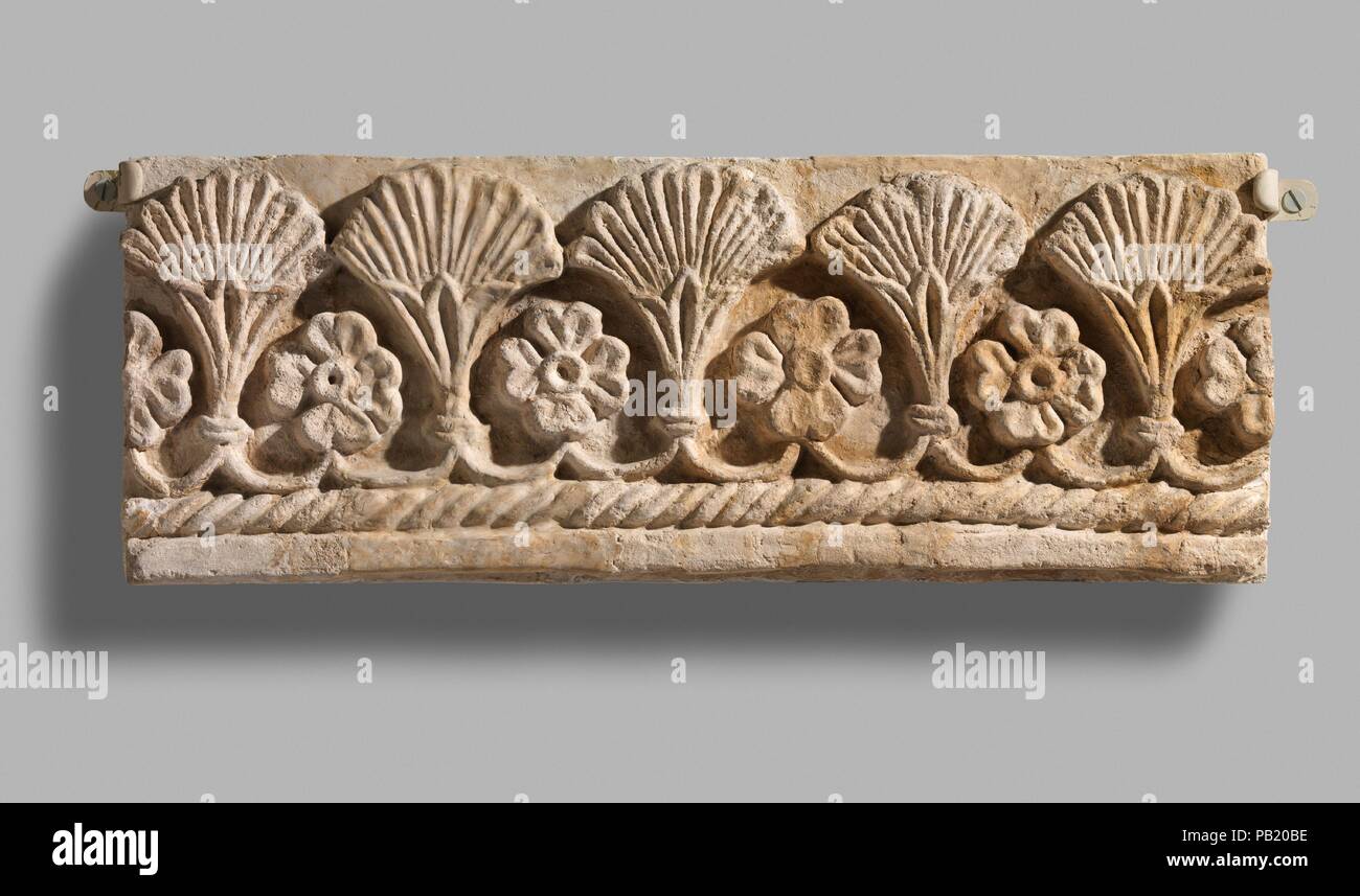 Ancient mesopotamia patterns hi-res stock photography and images - Alamy