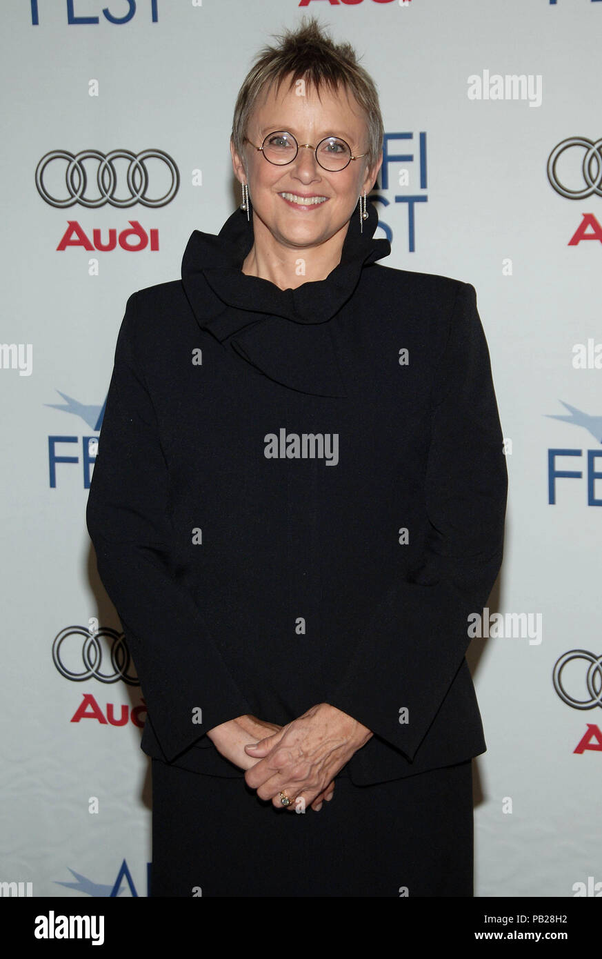 Mary beth hurt hi-res stock photography and images - Alamy