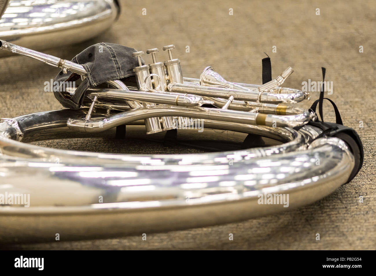 Brass instruments hi-res stock photography and images - Alamy