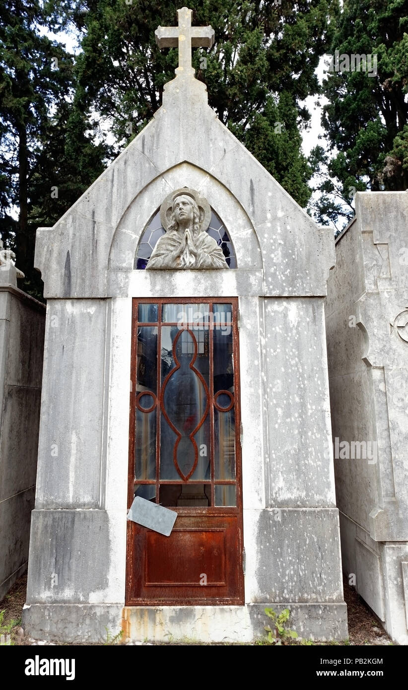 Details of an old european cemetery Stock Photo - Alamy