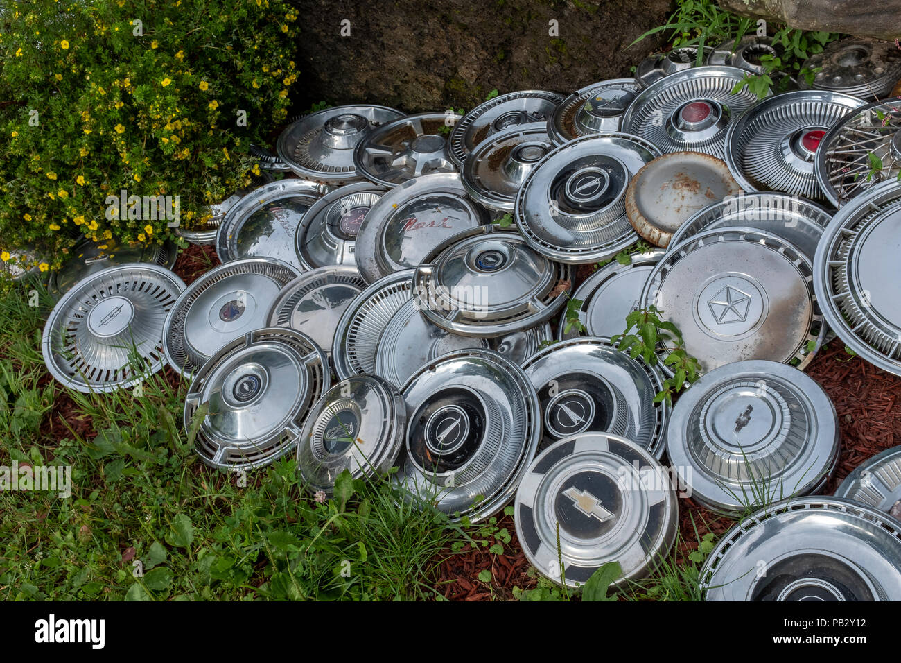 Hubcaps hi-res stock photography and images - Alamy