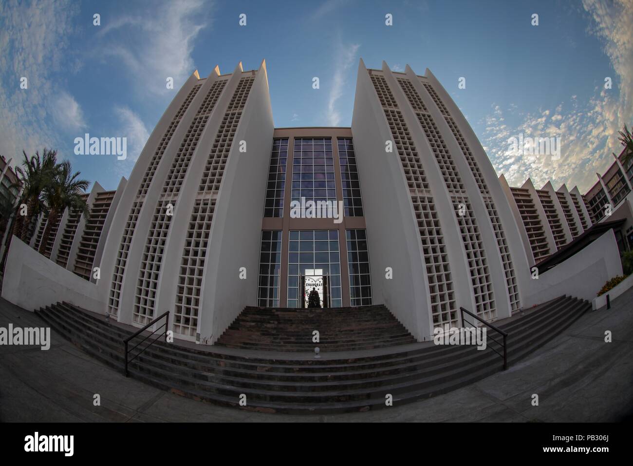 Rectory Building of the University of Sonora. Edificio de Rectoria de ...