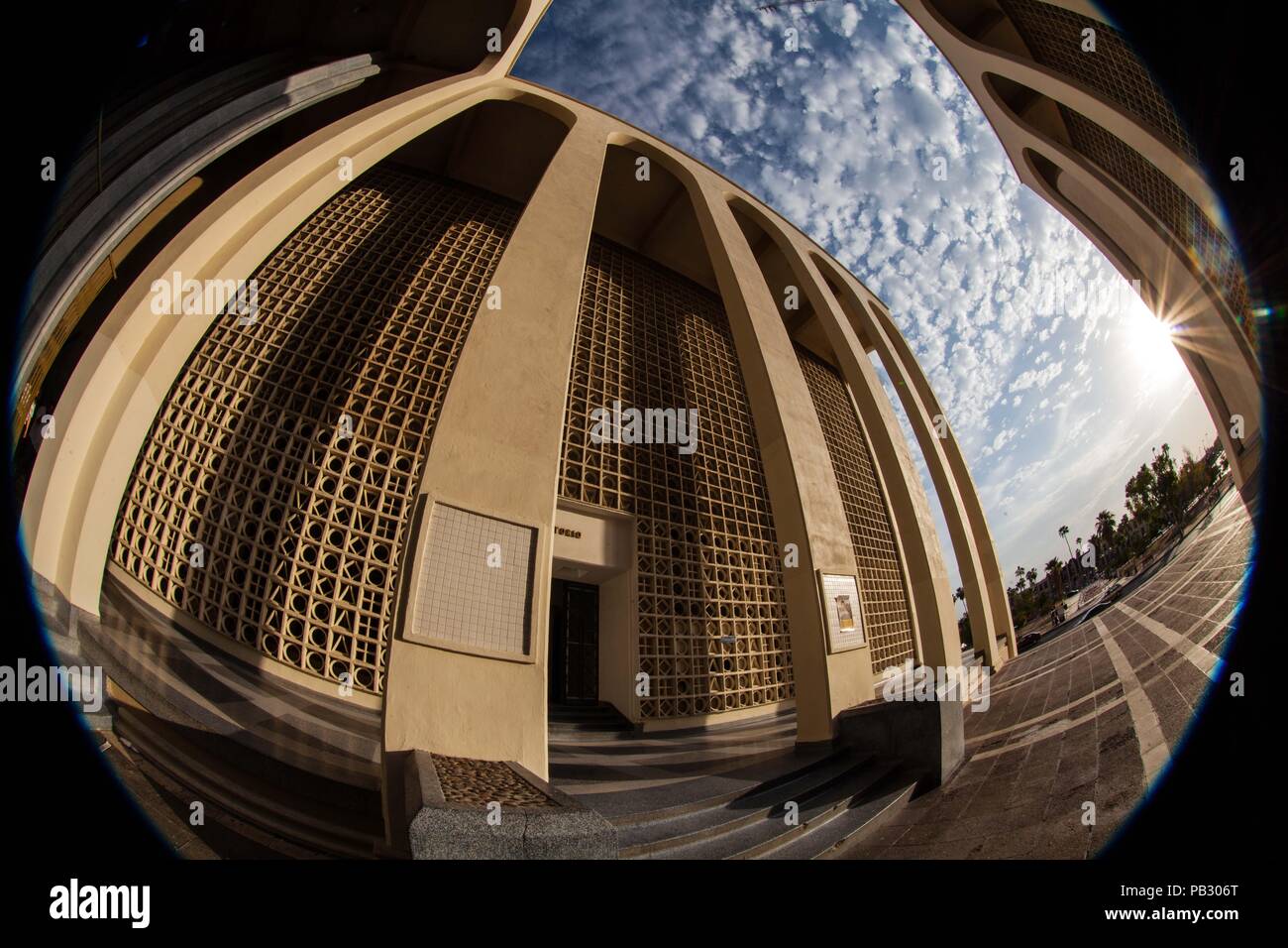 Rectory Building of the University of Sonora. Edificio de Rectoria de ...