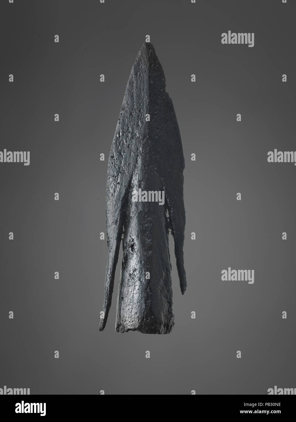 Arrow head, English, 11th to 15th centuries Stock Photo - Alamy