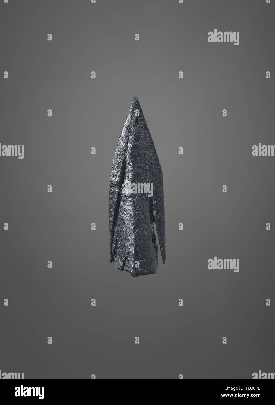 Arrow head, English, 11th to 15th centuries Stock Photo - Alamy
