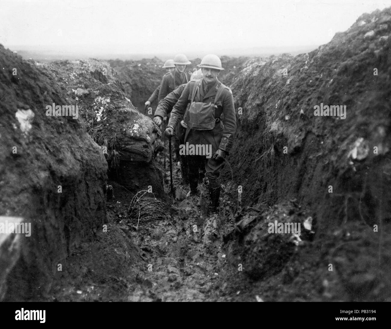Official photograph taken on the British Western Front showing soldiers ...