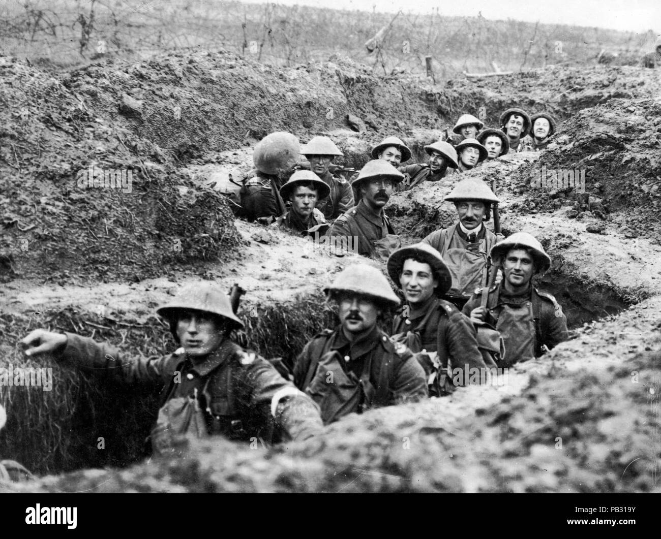 Official photograph taken on the British Western Front showing soldiers ...