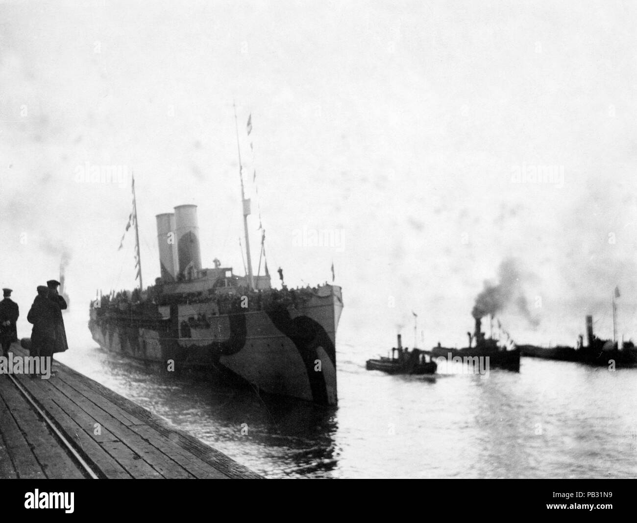 Official photograph showing Navy ships Stock Photo - Alamy