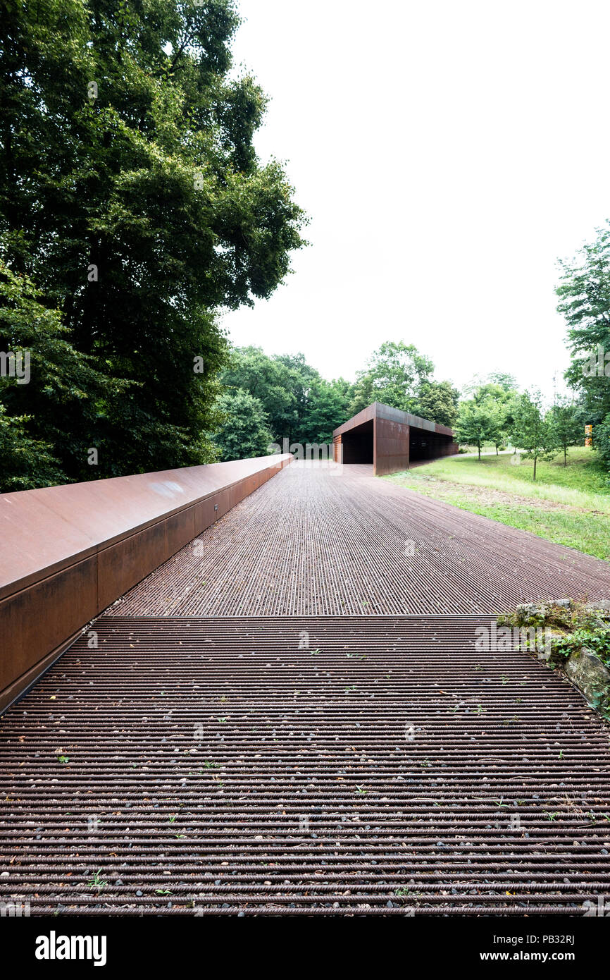 contemporary landscape architecture in the volcanic forest of La ...