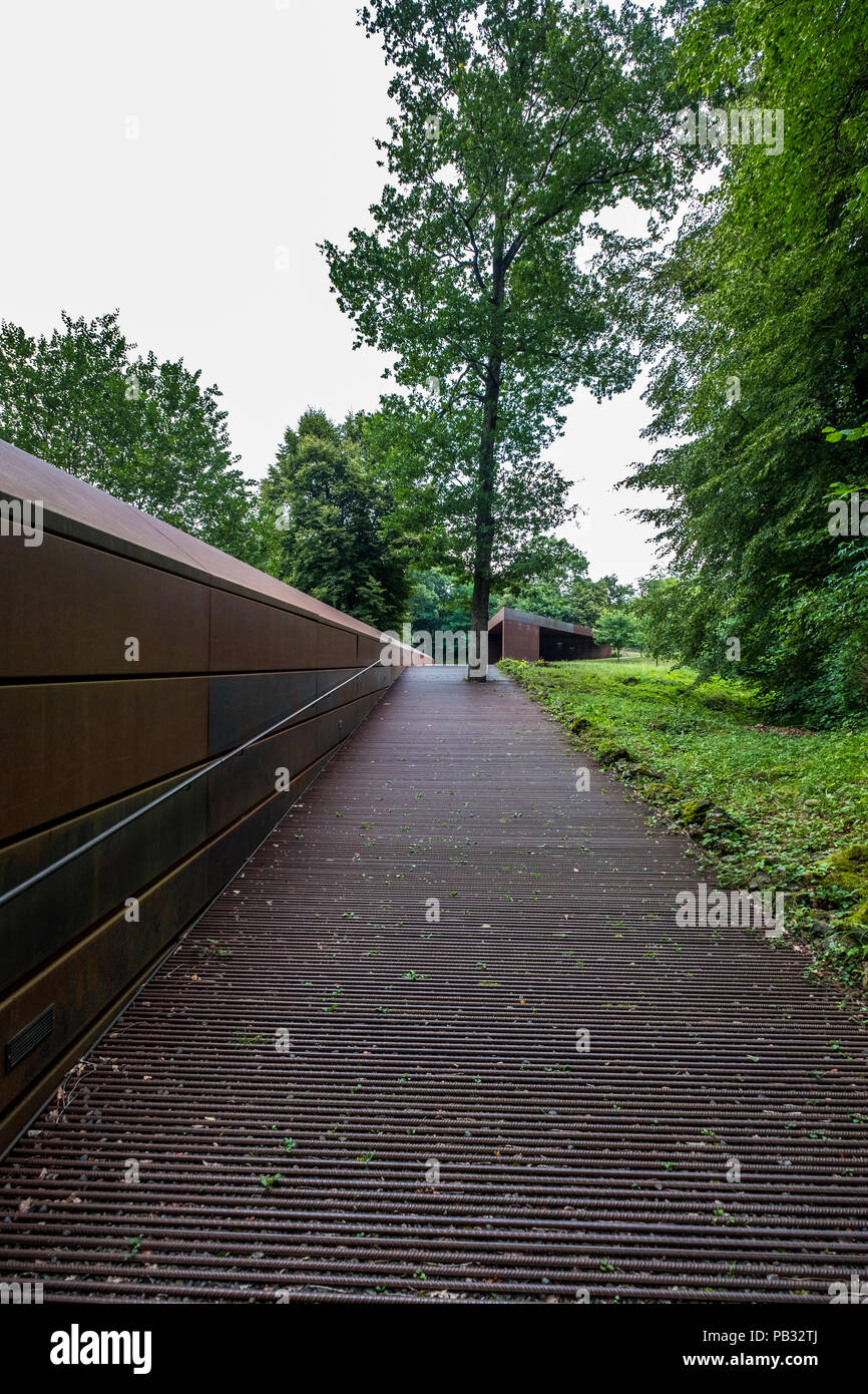 contemporary landscape architecture in the volcanic forest of La ...