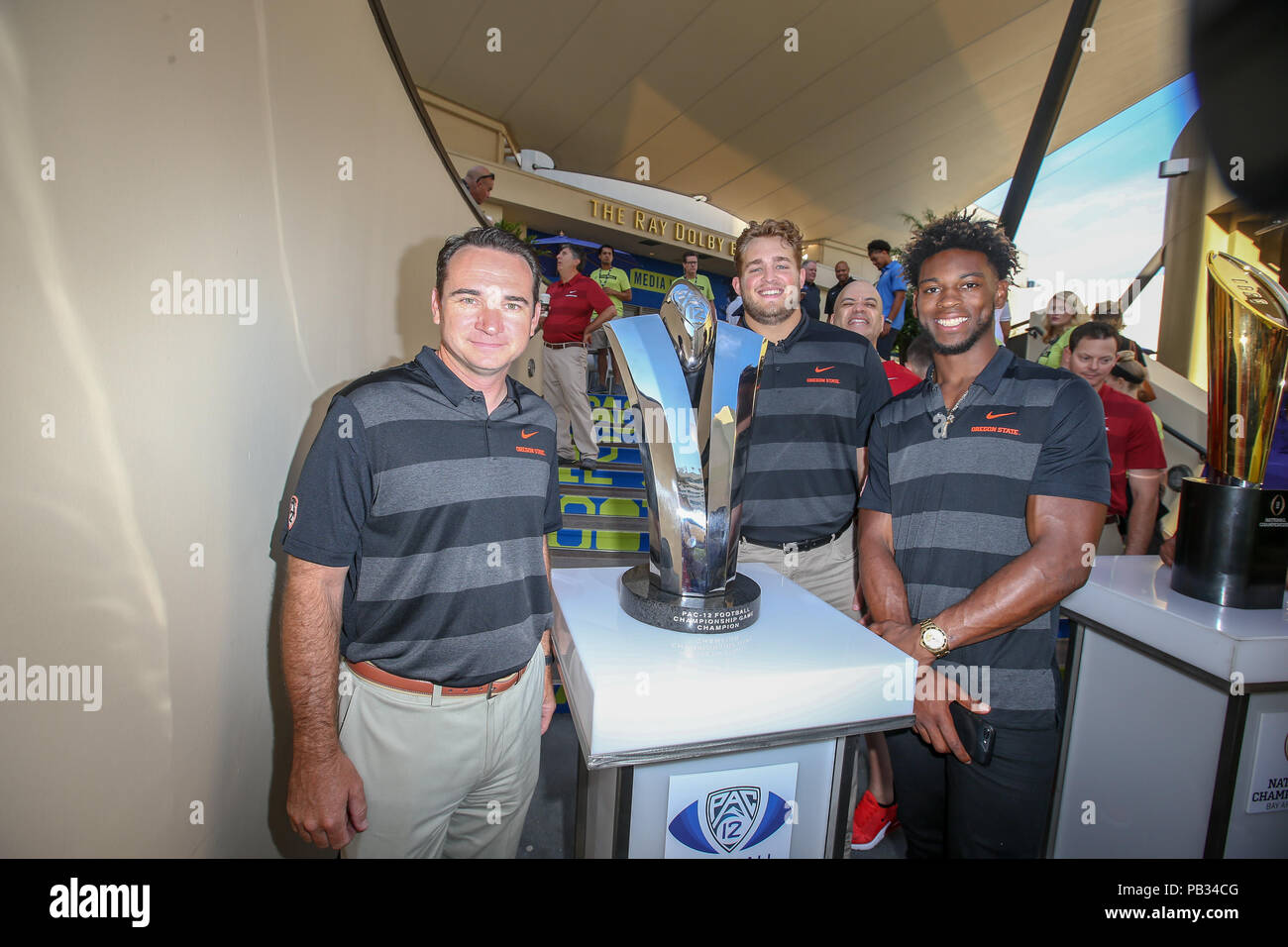 Oregon State Beavers Jonathan Smith (HC), Blake Brandel (OL), Kee ...