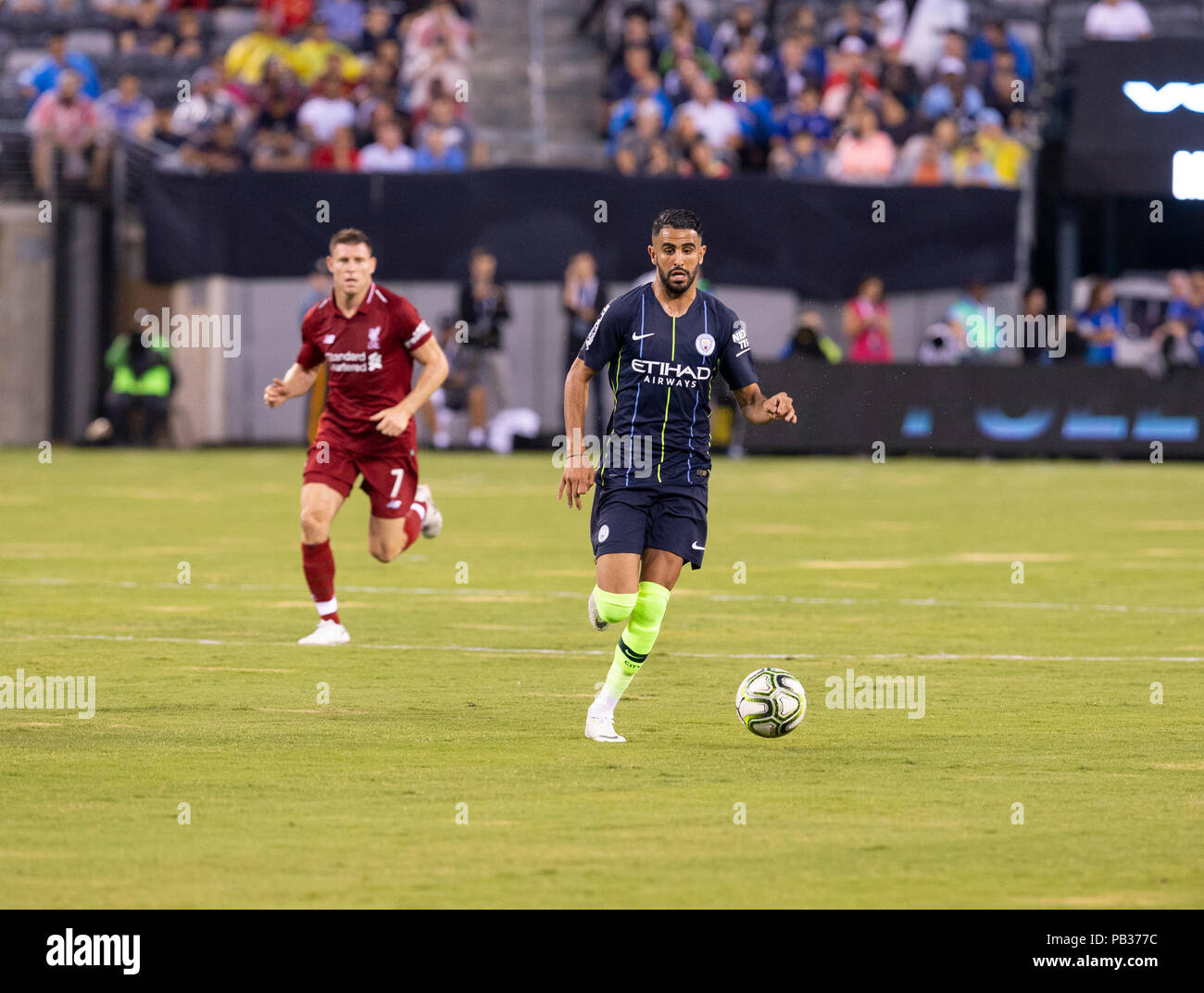 Riyad mahrez 26 hi-res stock photography and images - Alamy