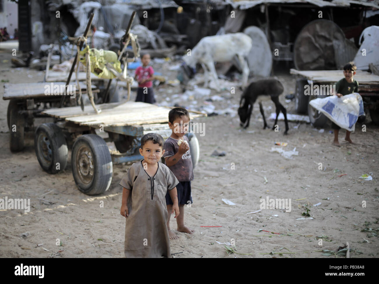 Gaza City, The Gaza Strip, Gaza. 24th July, 2018. Palestinian kids are ...