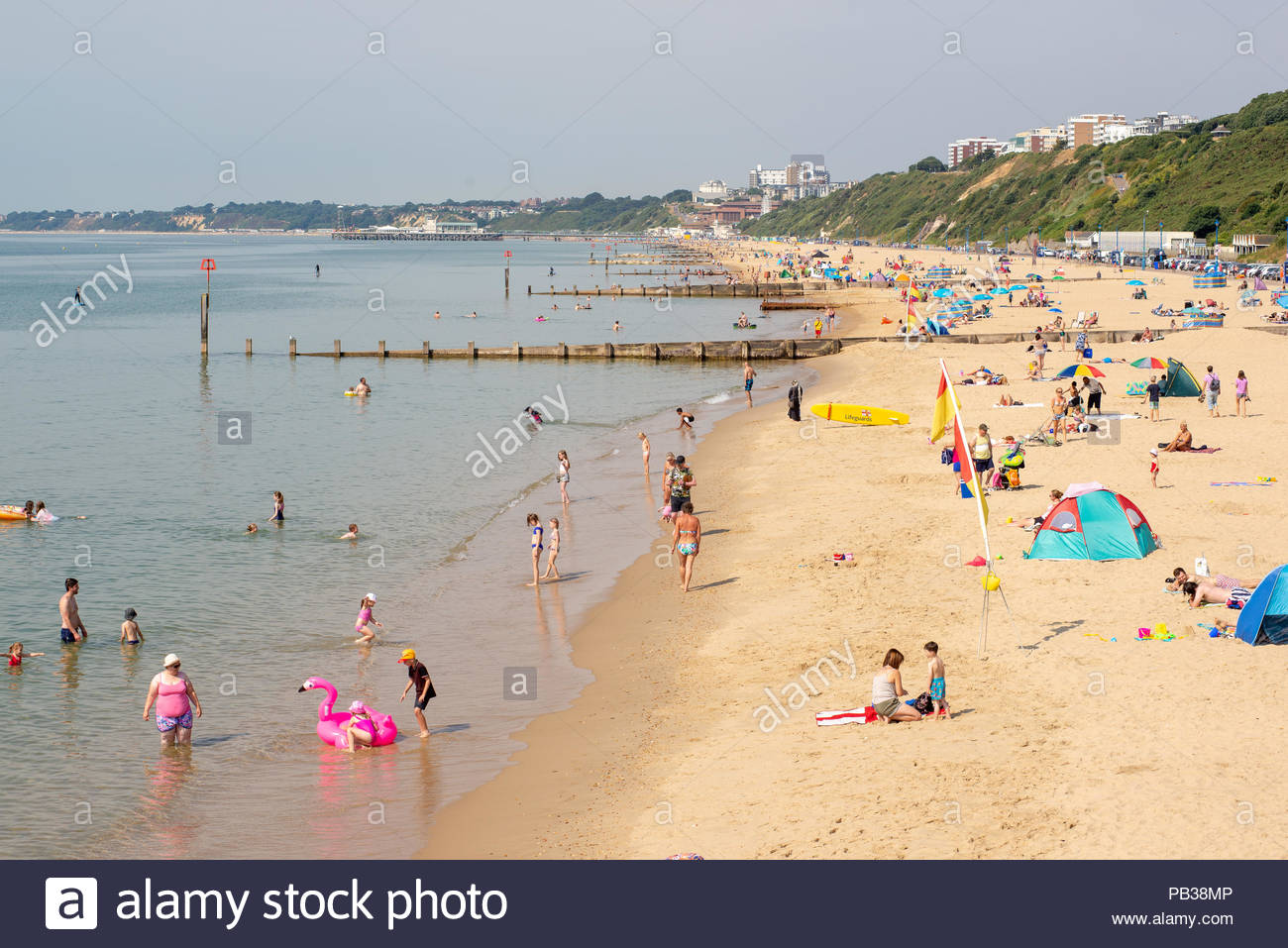Bournemouth Beach Sunbathers Stock Photos & Bournemouth Beach ...