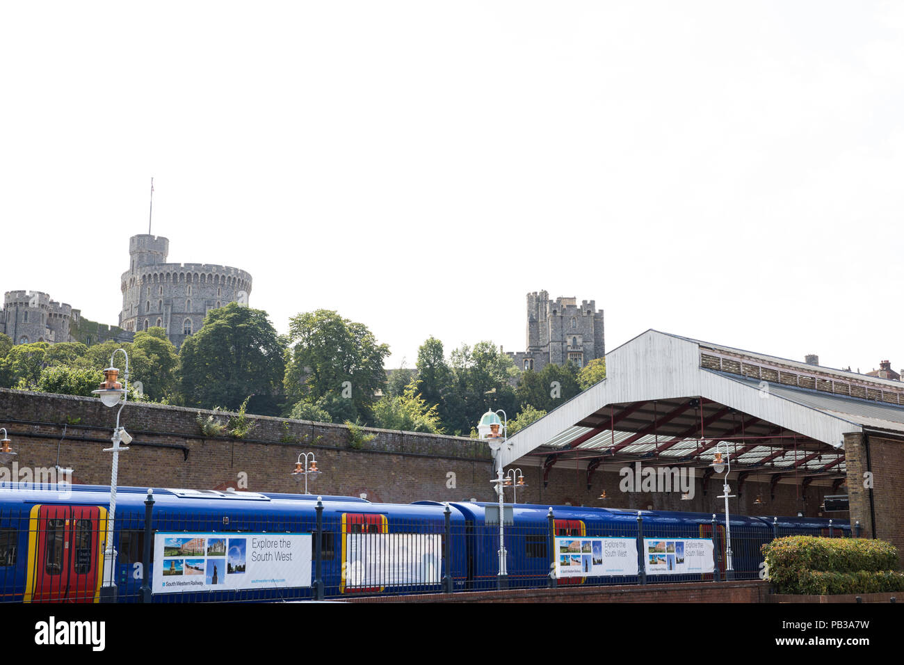 Windsor and eton riverside station hi-res stock photography and images ...