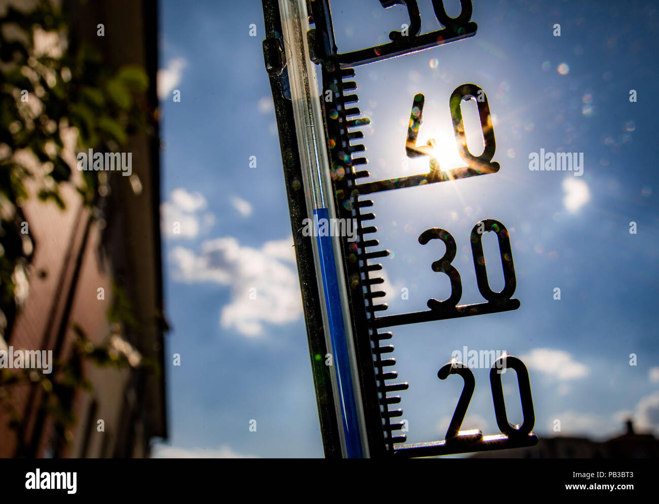 40 degree temperatures hi-res stock photography and images - Alamy