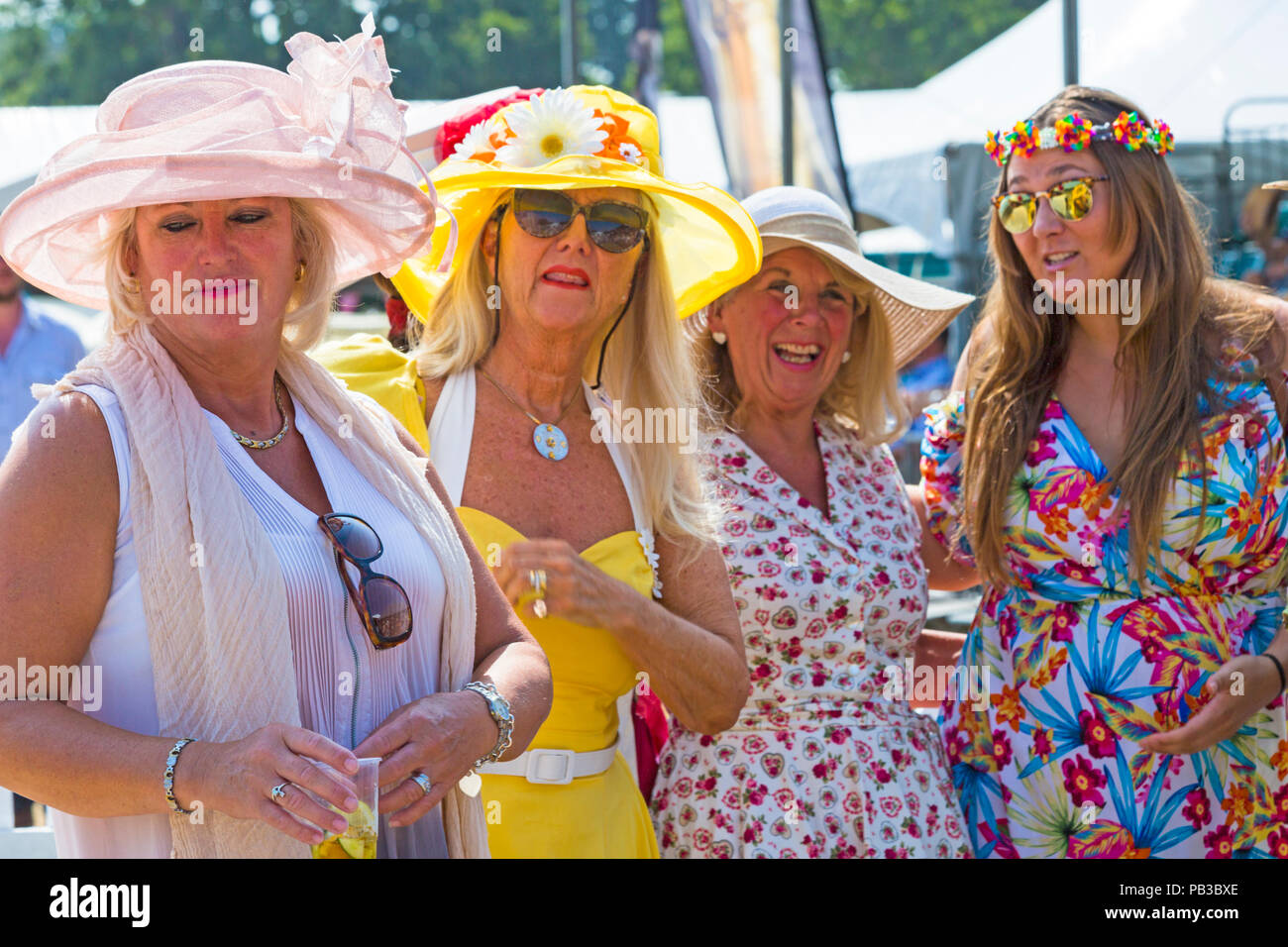 Best dressed competition hi-res stock photography and images - Alamy