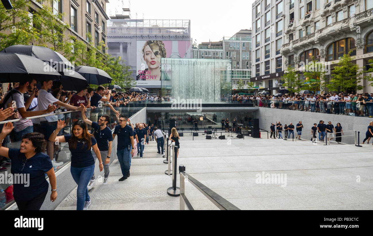 Milan amphitheatre hi-res stock photography and images - Alamy