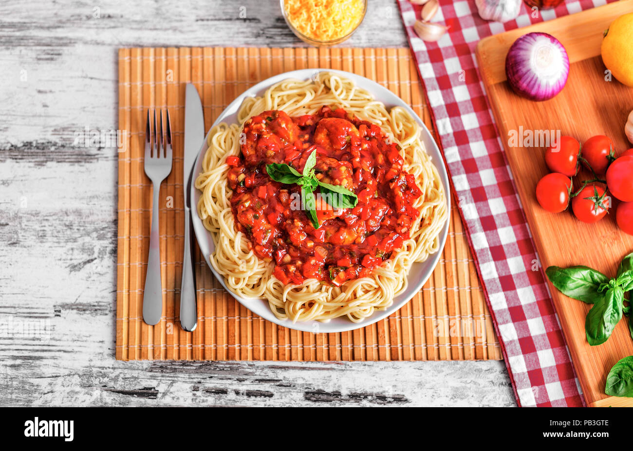 Dinner plate size hi-res stock photography and images - Alamy