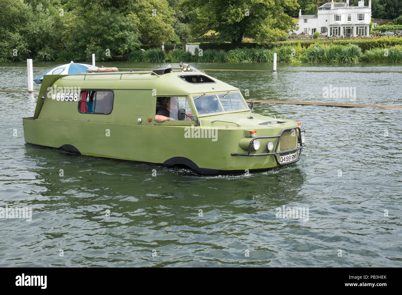 England, Oxfordshire, Henley, River Thames, NJT amphibious vehicle ...