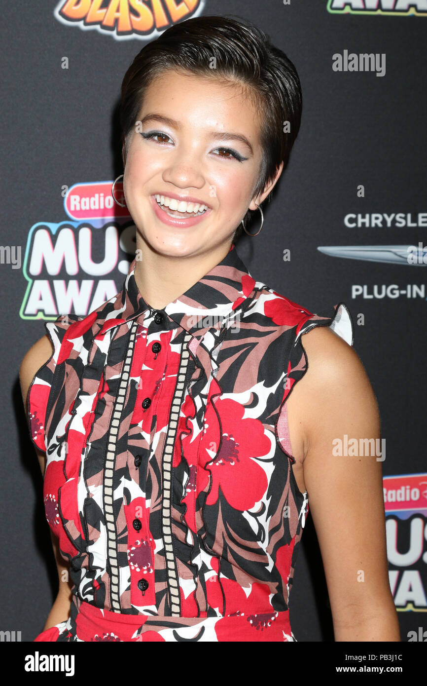 Elizabeth disney hi-res stock photography and images - Alamy